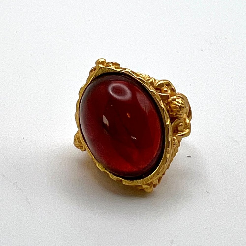 Elizabeth Taylor For Avon Gilded Age Ring - Gem